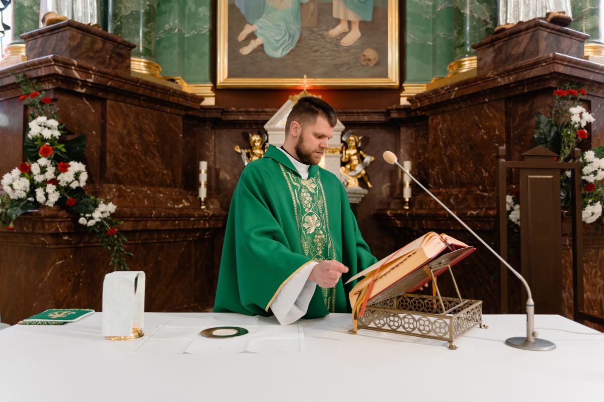 Parish Life at Holy Trinity Catholic Church - HolyTrinitycc.org